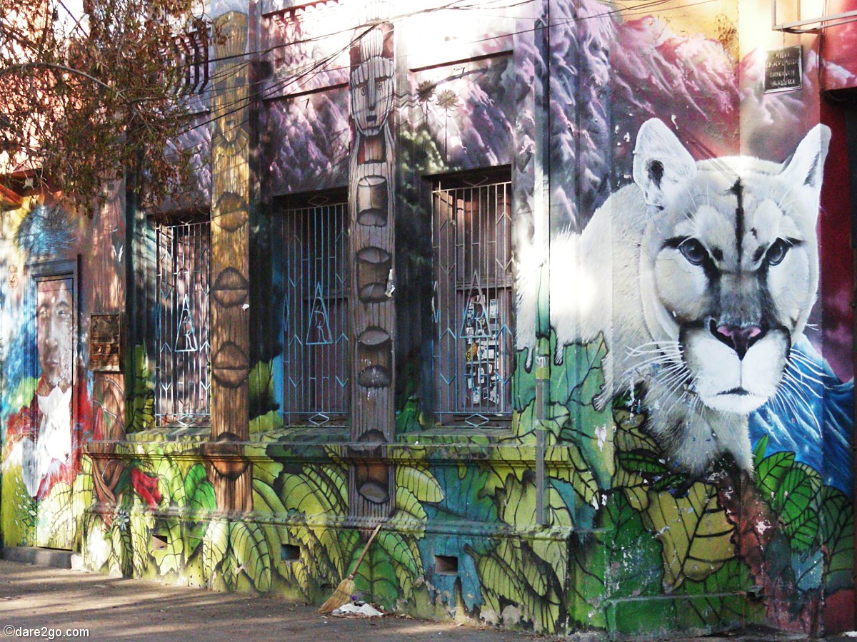 Street Art and Graffiti in Santiago de Chile (Part 1) | dare2go